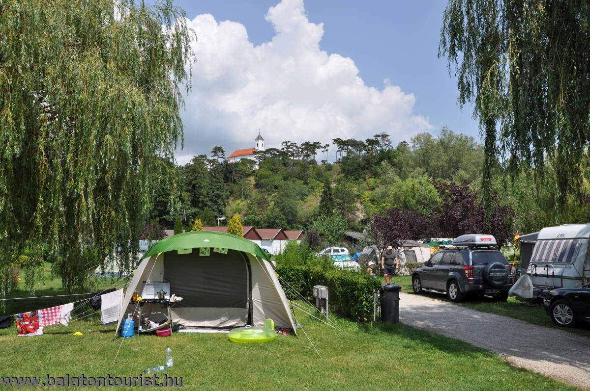 Balatontourist: Kempingek